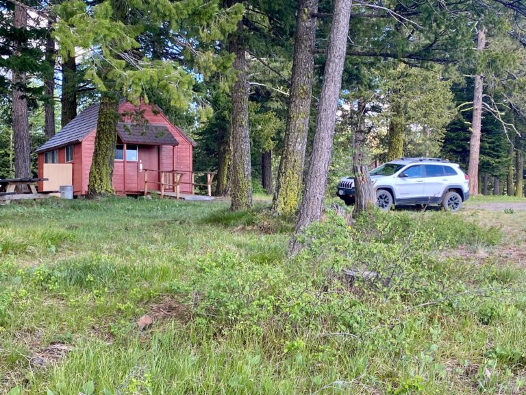 Settling into the Summit Guard Station cabin – Praise Photography